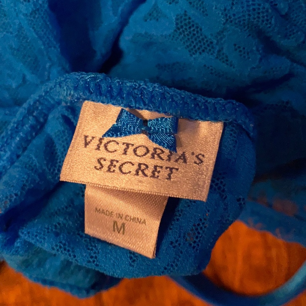 Blue Victoria’s Secret Stretch Lace Slip. M - Gem